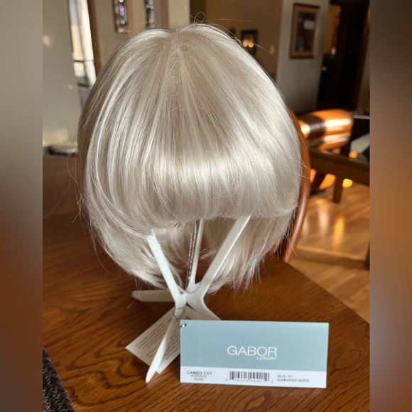 Gabor | Hair | Cameo Cut By Gabor In Gl231 Sunkissed Beige | Poshmark